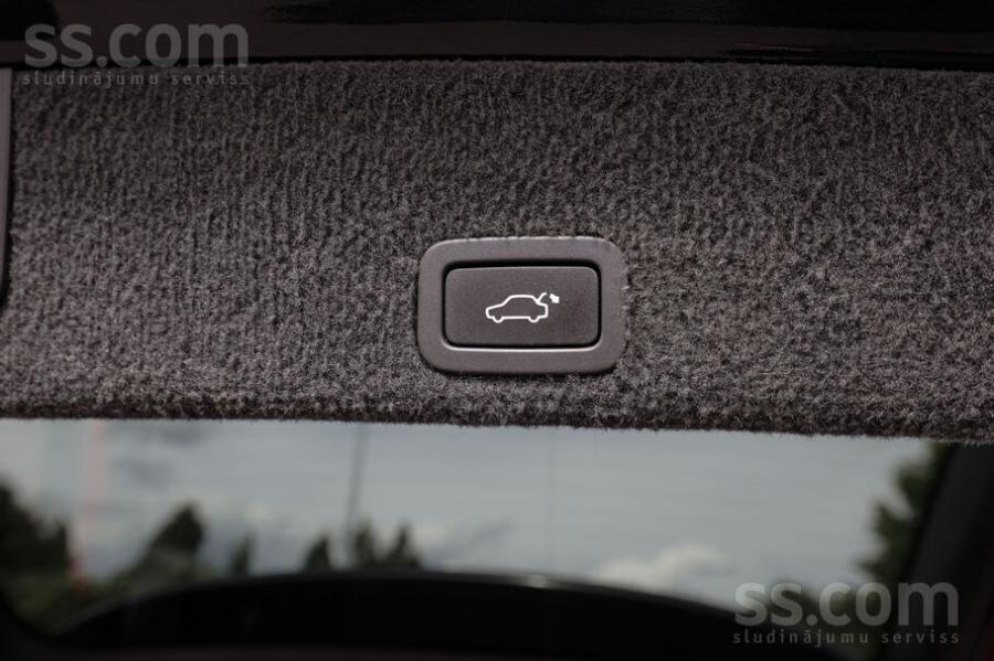 Melns Volvo XC60 2013 Jelgava, ar dzinēja tilpumu 2.40 L un nobraukumu 0 tūkst. km par 9990 €, foto 26 vietnē AUTOMOTO.COM.LV