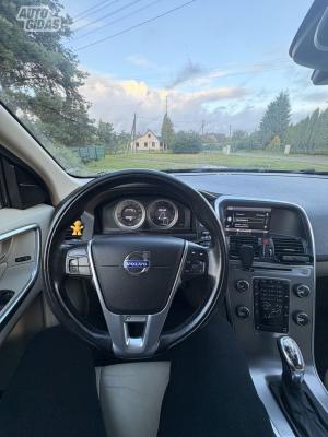 Black Volvo XC60 2013 in Vilnius, with an engine capacity of 2.00 L and mileage of 284 thousand km for 10500 €, photo 14 on AUTOMOTO.COM.LV