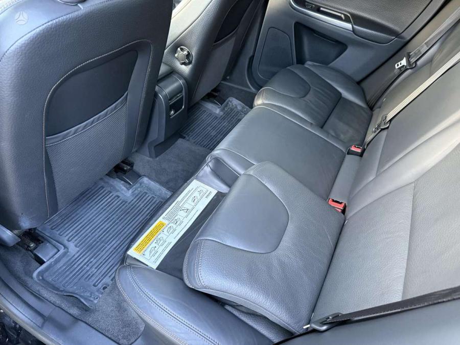 Melns Volvo XC60 2013 Šauļi, ar dzinēja tilpumu 2.95 L un nobraukumu 212 tūkst. km par 9450 €, foto 14 vietnē AUTOMOTO.COM.LV