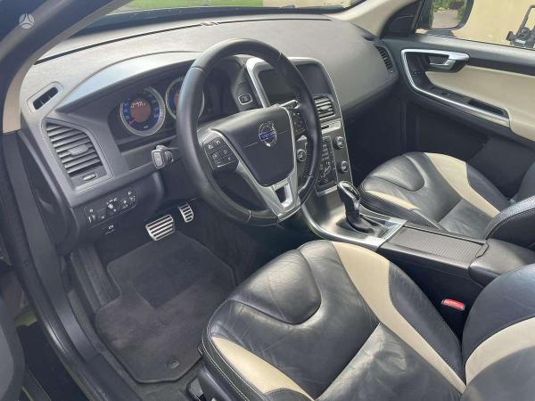 Black Volvo XC60 2013 in Siauliai, with an engine capacity of 1.98 L and mileage of 334 thousand km for 7750 €, photo 9 on AUTOMOTO.COM.LV