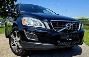 Black Volvo XC60 2013 in Siauliai, with an engine capacity of 1.98 L and mileage of 230 thousand km for 11650 €, photo 7 on AUTOMOTO.COM.LV