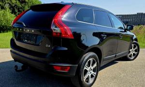 Black Volvo XC60 2013 in Siauliai, with an engine capacity of 1.98 L and mileage of 230 thousand km for 11650 €, photo 11 on AUTOMOTO.COM.LV