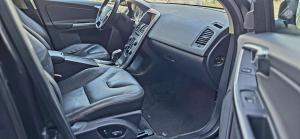 Black Volvo XC60 2013 in Siauliai, with an engine capacity of 1.98 L and mileage of 230 thousand km for 11650 €, photo 24 on AUTOMOTO.COM.LV