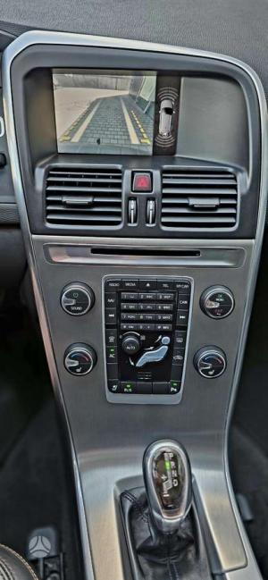 Black Volvo XC60 2013 in Siauliai, with an engine capacity of 1.98 L and mileage of 230 thousand km for 11650 €, photo 31 on AUTOMOTO.COM.LV