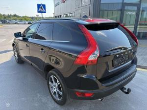 Melns Volvo XC60 2013 Šauļi, ar dzinēja tilpumu 2.40 L un nobraukumu 310 tūkst. km par 9750 €, foto 4 vietnē AUTOMOTO.COM.LV