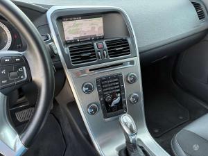 Melns Volvo XC60 2013 Šauļi, ar dzinēja tilpumu 2.40 L un nobraukumu 310 tūkst. km par 9750 €, foto 14 vietnē AUTOMOTO.COM.LV