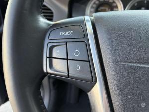 Melns Volvo XC60 2013 Šauļi, ar dzinēja tilpumu 2.40 L un nobraukumu 310 tūkst. km par 9750 €, foto 17 vietnē AUTOMOTO.COM.LV
