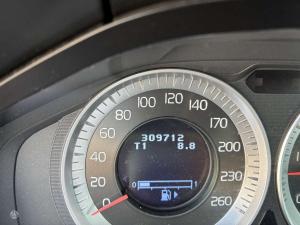 Melns Volvo XC60 2013 Šauļi, ar dzinēja tilpumu 2.40 L un nobraukumu 310 tūkst. km par 9750 €, foto 18 vietnē AUTOMOTO.COM.LV