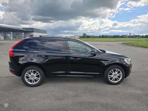 Melns Volvo XC60 2013 Panevēža, ar dzinēja tilpumu 1.98 L un nobraukumu 280 tūkst. km par 7200 €, foto 8 vietnē AUTOMOTO.COM.LV