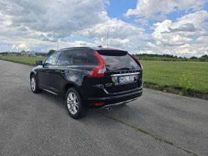 Melns Volvo XC60 2013 Panevēža, ar dzinēja tilpumu 1.98 L un nobraukumu 280 tūkst. km par 7200 €, foto 11 vietnē AUTOMOTO.COM.LV