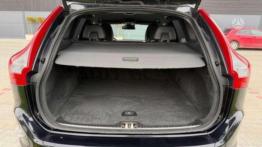 Melns Volvo XC60 2013 Šauļi, ar dzinēja tilpumu 1.98 L un nobraukumu 264 tūkst. km par 13750 €, foto 32 vietnē AUTOMOTO.COM.LV