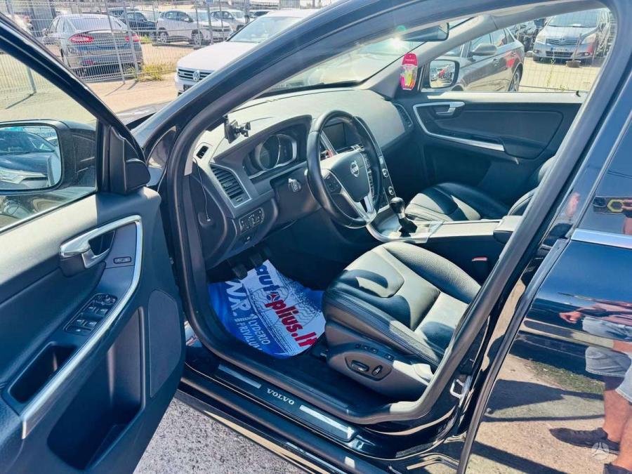 Melns Volvo XC60 2013 Kauņa, ar dzinēja tilpumu 1.98 L un nobraukumu 235 tūkst. km par 12999 €, foto 8 vietnē AUTOMOTO.COM.LV