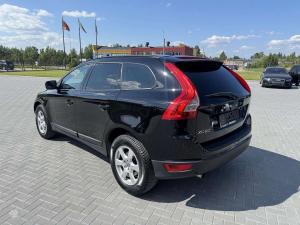 Black Volvo XC60 2013 in Telschi, with an engine capacity of 1.98 L and mileage of 171 thousand km for 7999 €, photo 5 on AUTOMOTO.COM.LV