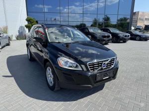 Black Volvo XC60 2013 in Telschi, with an engine capacity of 1.98 L and mileage of 171 thousand km for 7999 €, photo 10 on AUTOMOTO.COM.LV