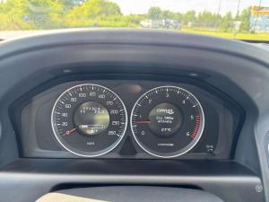 Black Volvo XC60 2013 in Telschi, with an engine capacity of 1.98 L and mileage of 171 thousand km for 7999 €, photo 25 on AUTOMOTO.COM.LV