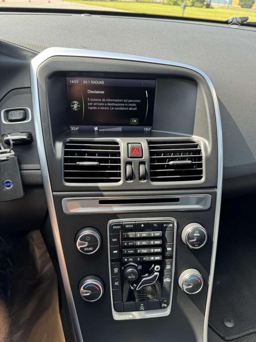 Black Volvo XC60 2013 in Telschi, with an engine capacity of 1.98 L and mileage of 171 thousand km for 7999 €, photo 26 on AUTOMOTO.COM.LV