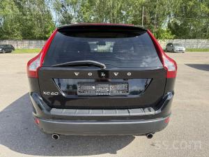 Black Volvo XC60 2013 in Riga, with an engine capacity of 2.40 L and mileage of 279 thousand km for 10380 €, photo 7 on AUTOMOTO.COM.LV