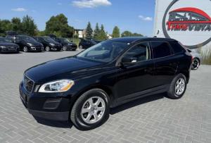 Black Volvo XC60 2013 in Telschi, with an engine capacity of 2.00 L and mileage of 171 thousand km for 7990 €, photo 5 on AUTOMOTO.COM.LV