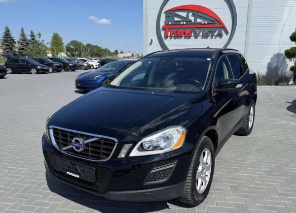 Melns Volvo XC60 2013 Telšiai, ar dzinēja tilpumu 2.00 L un nobraukumu 171 tūkst. km par 7990 €, foto 5 vietnē AUTOMOTO.COM.LV