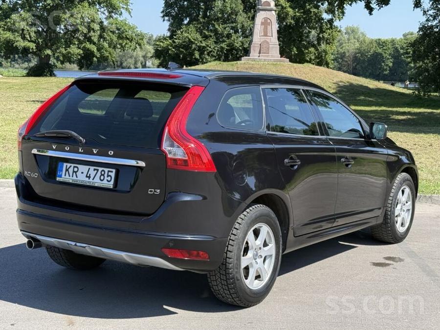 Black Volvo XC60 2013 in Riga, with an engine capacity of 2.00 L and mileage of 0 thousand km for 8450 €, photo 5 on AUTOMOTO.COM.LV