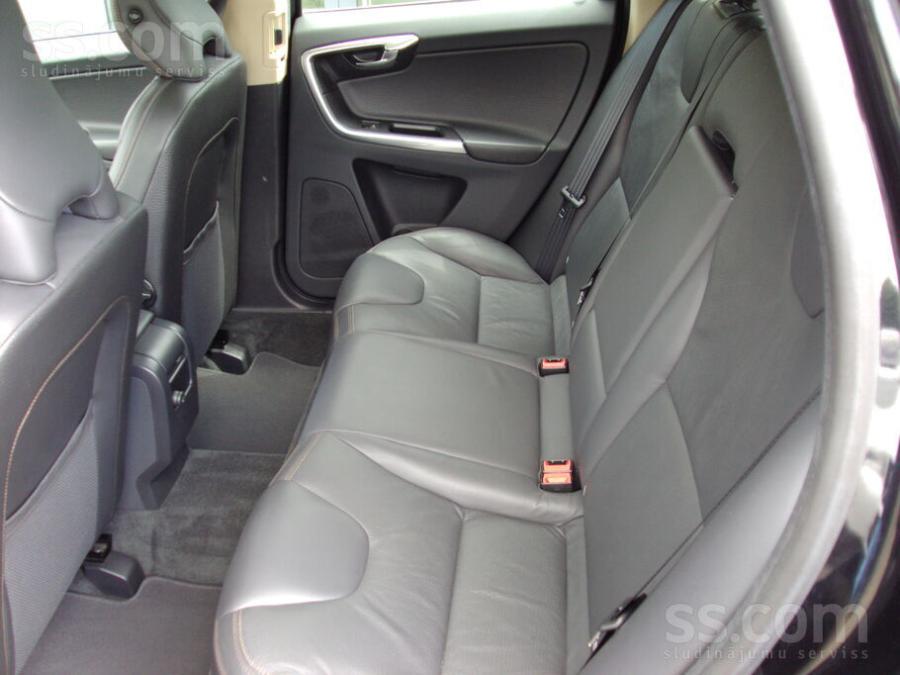 Black Volvo XC60 2013 in Riga, with an engine capacity of 2.40 L and mileage of 118 thousand km for 14700 €, photo 6 on AUTOMOTO.COM.LV