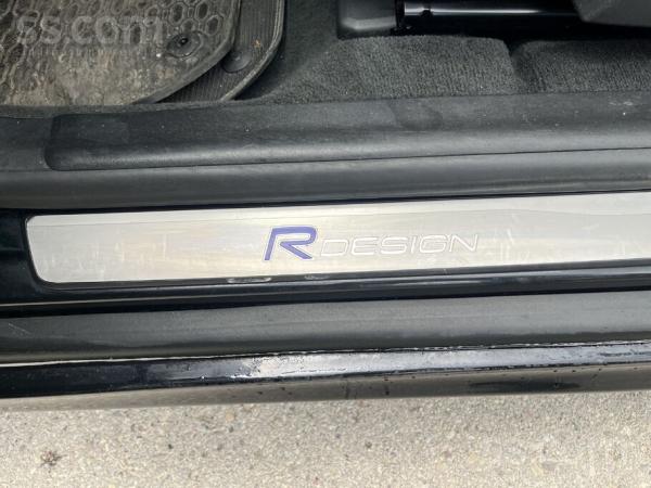 Melns Volvo XC60 2013 Rīga, ar dzinēja tilpumu 2.40 L un nobraukumu 337 tūkst. km par 11000 €, foto 9 vietnē AUTOMOTO.COM.LV