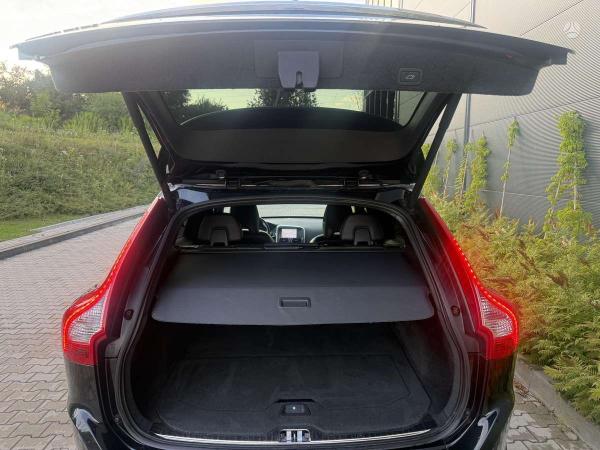 Melns Volvo XC60 2013 Viļņa, ar dzinēja tilpumu 2.40 L un nobraukumu 210 tūkst. km par 12500 €, foto 9 vietnē AUTOMOTO.COM.LV
