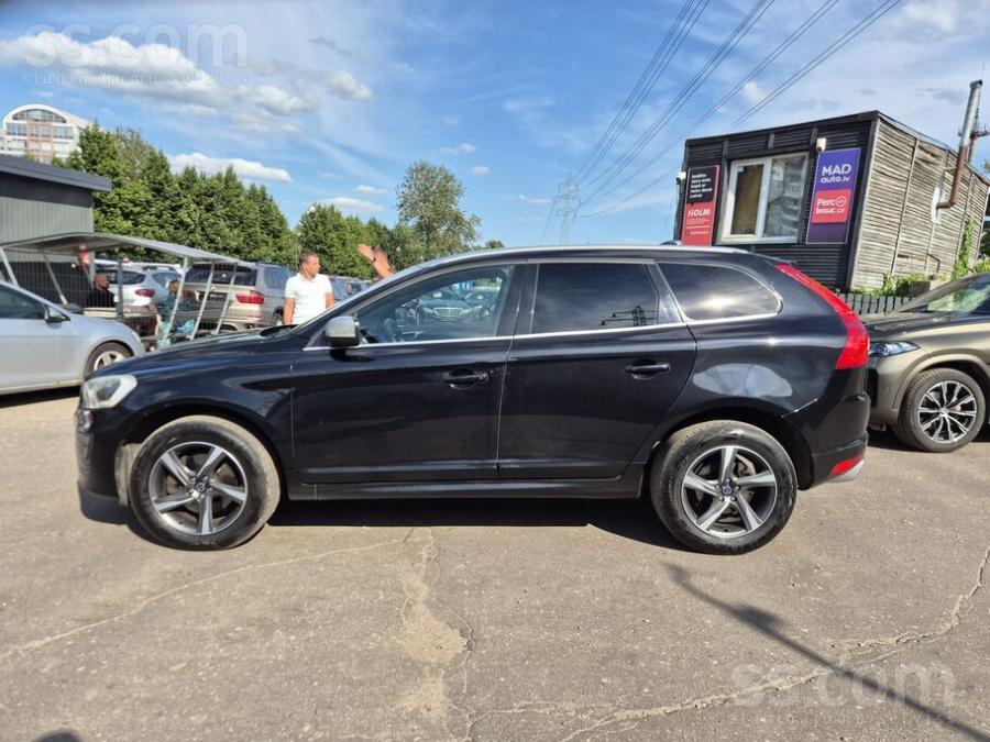 Melns Volvo XC60 2013 Rīga, ar dzinēja tilpumu 2.40 L un nobraukumu 338 tūkst. km par 11490 €, foto 10 vietnē AUTOMOTO.COM.LV