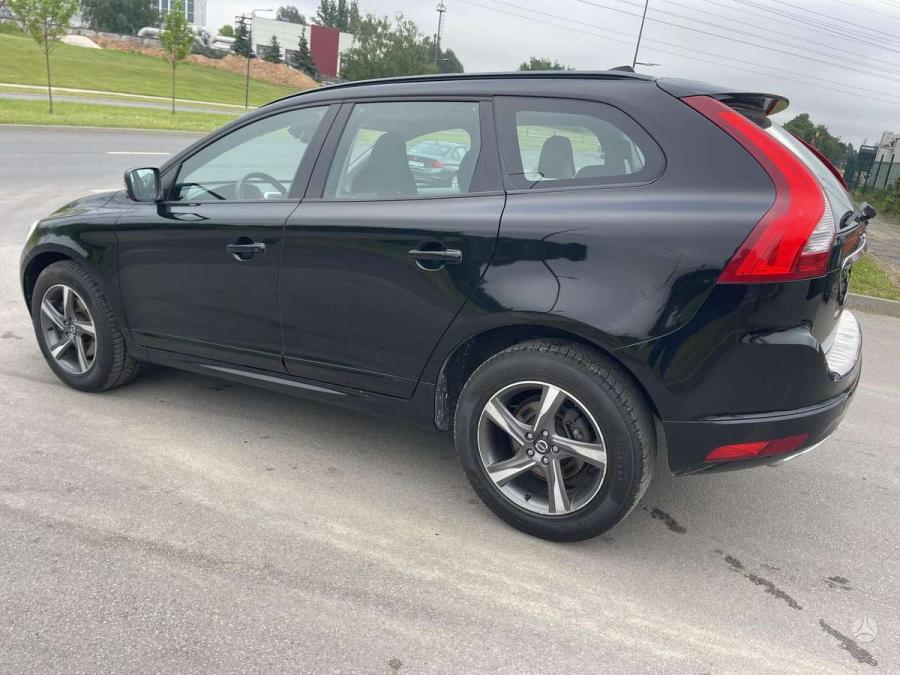 Melns Volvo XC60 2013 Kauņa, ar dzinēja tilpumu 1.97 L un nobraukumu 279 tūkst. km par 7950 €, foto 10 vietnē AUTOMOTO.COM.LV