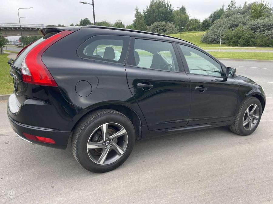 Melns Volvo XC60 2013 Kauņa, ar dzinēja tilpumu 1.97 L un nobraukumu 279 tūkst. km par 7950 €, foto 16 vietnē AUTOMOTO.COM.LV