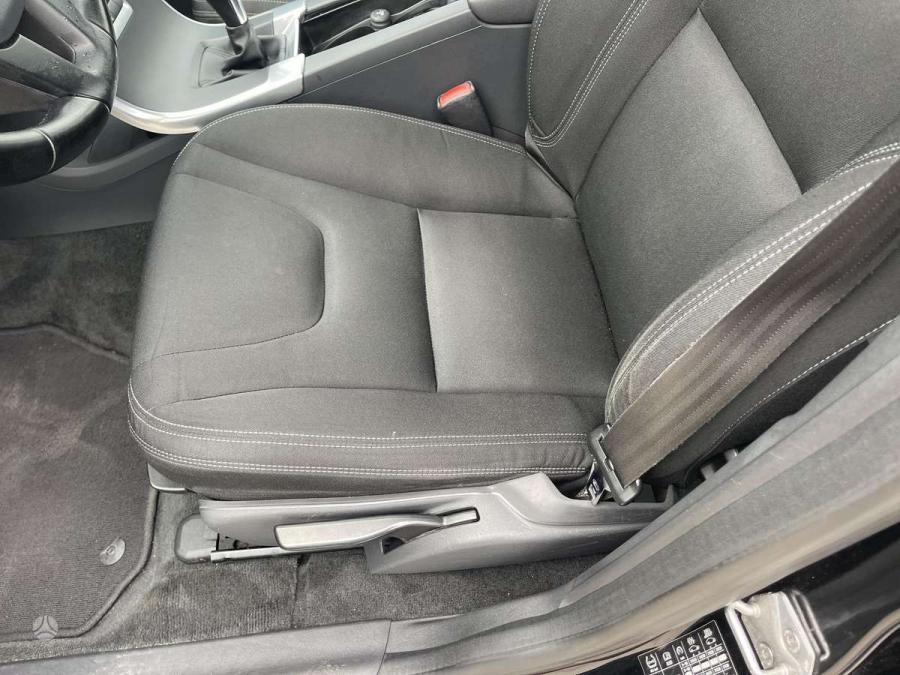 Melns Volvo XC60 2013 Kauņa, ar dzinēja tilpumu 1.97 L un nobraukumu 279 tūkst. km par 7950 €, foto 25 vietnē AUTOMOTO.COM.LV