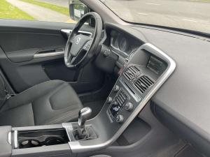 Melns Volvo XC60 2013 Kauņa, ar dzinēja tilpumu 1.97 L un nobraukumu 279 tūkst. km par 7950 €, foto 31 vietnē AUTOMOTO.COM.LV