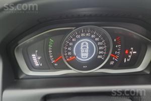 Black Volvo XC60 2013 in Riga, with an engine capacity of 2.40 L and mileage of 127 thousand km for 10500 €, photo 10 on AUTOMOTO.COM.LV