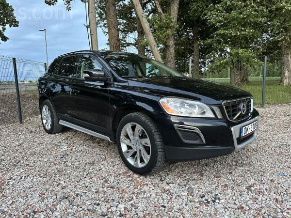 Black Volvo XC60 2013 in Cesis, with an engine capacity of 2.40 L and mileage of 0 thousand km for 10900 €, photo 1 on AUTOMOTO.COM.LV