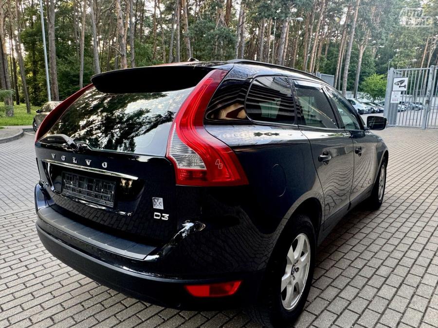 Melns Volvo XC60 2013 Alīta, ar dzinēja tilpumu 2.00 L un nobraukumu 213 tūkst. km par 11499 €, foto 14 vietnē AUTOMOTO.COM.LV