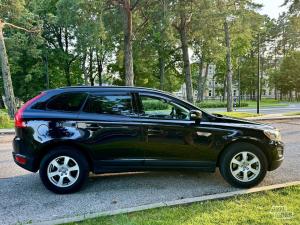 Melns Volvo XC60 2013 Alīta, ar dzinēja tilpumu 2.00 L un nobraukumu 213 tūkst. km par 11499 €, foto 20 vietnē AUTOMOTO.COM.LV