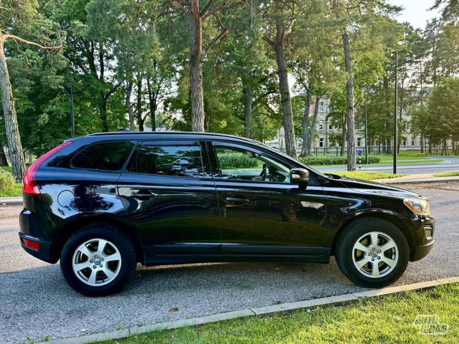 Melns Volvo XC60 2013 Alīta, ar dzinēja tilpumu 2.00 L un nobraukumu 213 tūkst. km par 11499 €, foto 20 vietnē AUTOMOTO.COM.LV