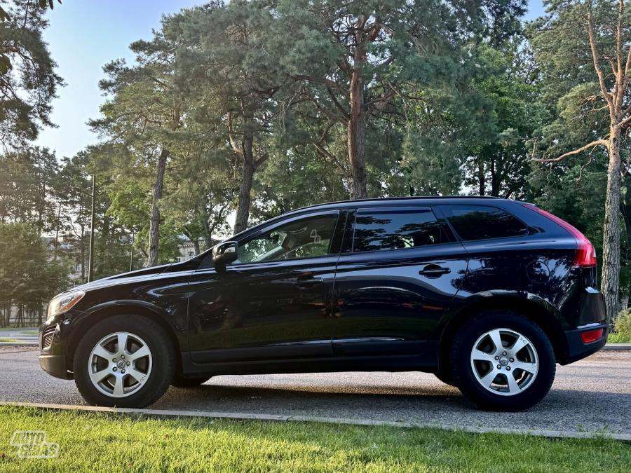 Melns Volvo XC60 2013 Alīta, ar dzinēja tilpumu 2.00 L un nobraukumu 213 tūkst. km par 11499 €, foto 23 vietnē AUTOMOTO.COM.LV
