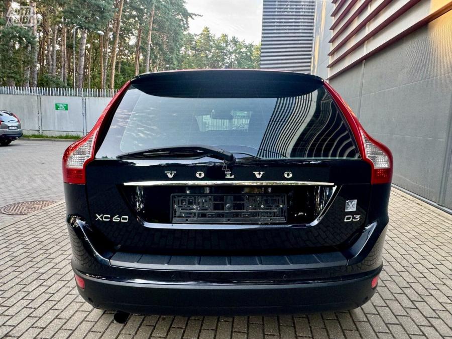 Melns Volvo XC60 2013 Alīta, ar dzinēja tilpumu 2.00 L un nobraukumu 213 tūkst. km par 11499 €, foto 25 vietnē AUTOMOTO.COM.LV