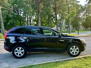 Melns Volvo XC60 2013 Alīta, ar dzinēja tilpumu 2.00 L un nobraukumu 213 tūkst. km par 11499 €, foto 26 vietnē AUTOMOTO.COM.LV