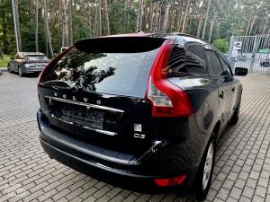 Melns Volvo XC60 2013 Alīta, ar dzinēja tilpumu 2.00 L un nobraukumu 213 tūkst. km par 11499 €, foto 36 vietnē AUTOMOTO.COM.LV