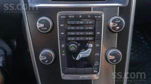 Black Volvo XC60 2013 in Riga, with an engine capacity of 2.40 L and mileage of 338 thousand km for 11490 €, photo 18 on AUTOMOTO.COM.LV