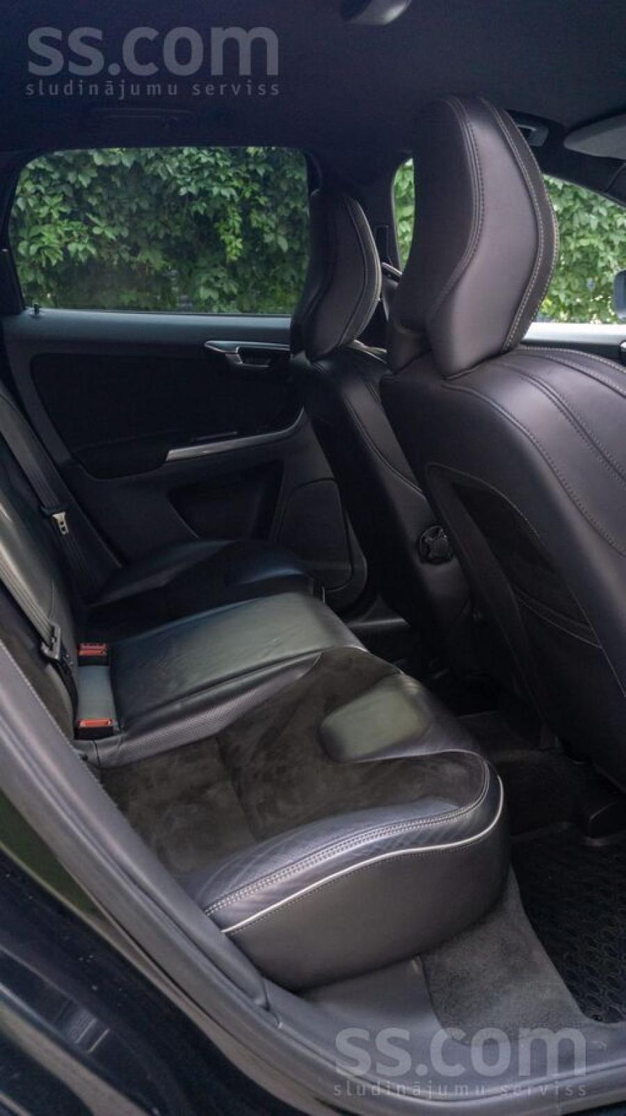 Black Volvo XC60 2013 in Riga, with an engine capacity of 2.40 L and mileage of 338 thousand km for 11490 €, photo 30 on AUTOMOTO.COM.LV