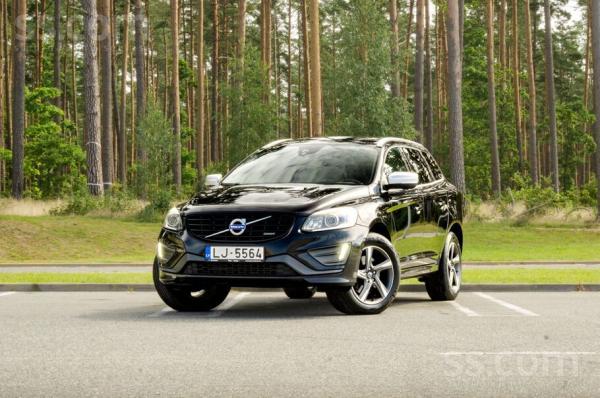 Black Volvo XC60 2013 in Riga, with an engine capacity of 2.40 L and mileage of 338 thousand km for 11490 €, photo 4 on AUTOMOTO.COM.LV