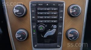 Melns Volvo XC60 2013 Rīga, ar dzinēja tilpumu 2.00 L un nobraukumu 215 tūkst. km par 9990 €, foto 18 vietnē AUTOMOTO.COM.LV
