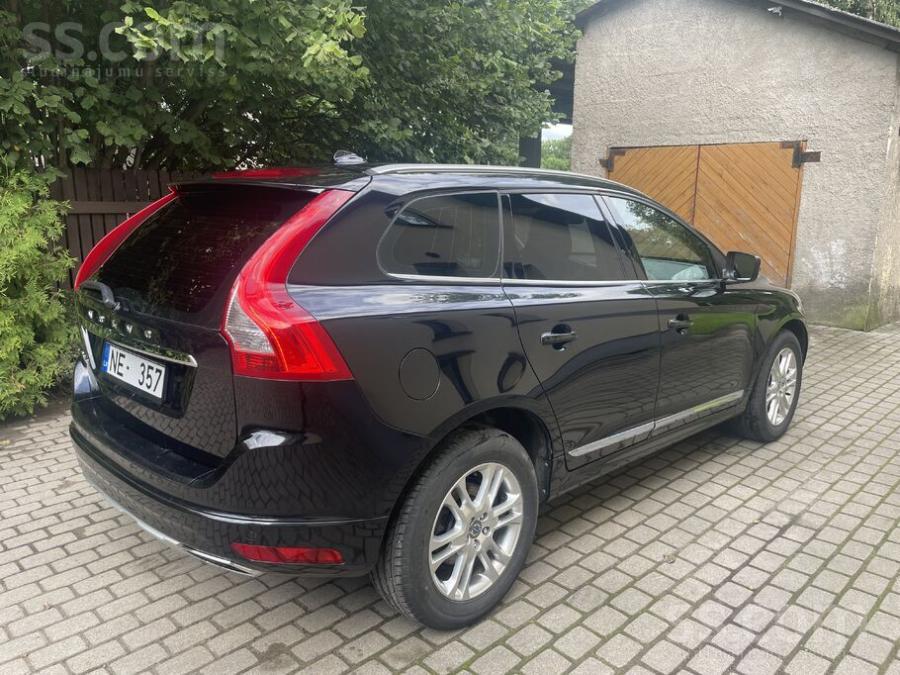 Melns Volvo XC60 2013 Rīga, ar dzinēja tilpumu 2.40 L un nobraukumu 271 tūkst. km par 13000 €, foto 6 vietnē AUTOMOTO.COM.LV