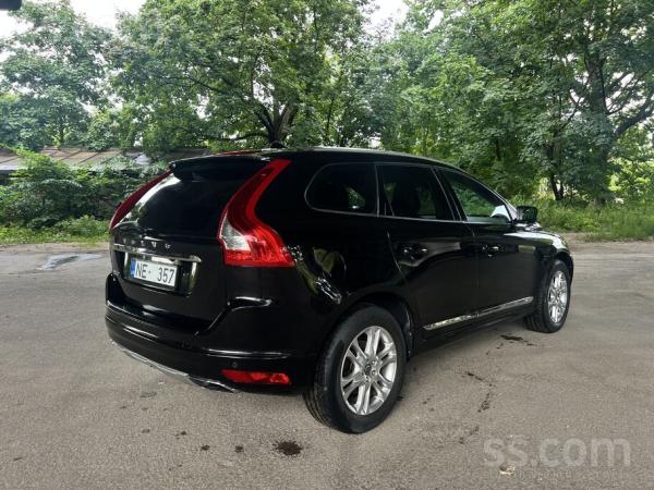 Melns Volvo XC60 2013 Rīga, ar dzinēja tilpumu 2.40 L un nobraukumu 271 tūkst. km par 12900 €, foto 3 vietnē AUTOMOTO.COM.LV
