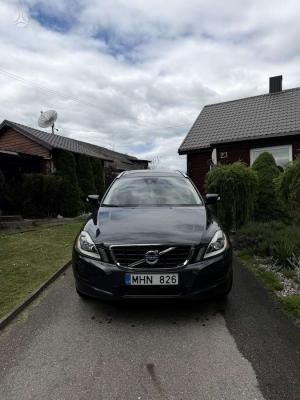Melns Volvo XC60 2013 Kauņa, ar dzinēja tilpumu 3.20 L un nobraukumu 396 tūkst. km par 10250 €, foto 6 vietnē AUTOMOTO.COM.LV