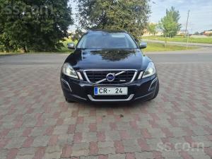 Black Volvo XC60 2013 in Cesis, with an engine capacity of 2.40 L and mileage of 208 thousand km for 9200 €, photo 3 on AUTOMOTO.COM.LV