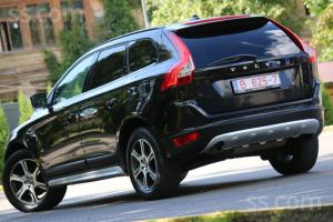Black Volvo XC60 2013 in Riga, with an engine capacity of 2.00 L and mileage of 263 thousand km for 7990 €, photo 5 on AUTOMOTO.COM.LV